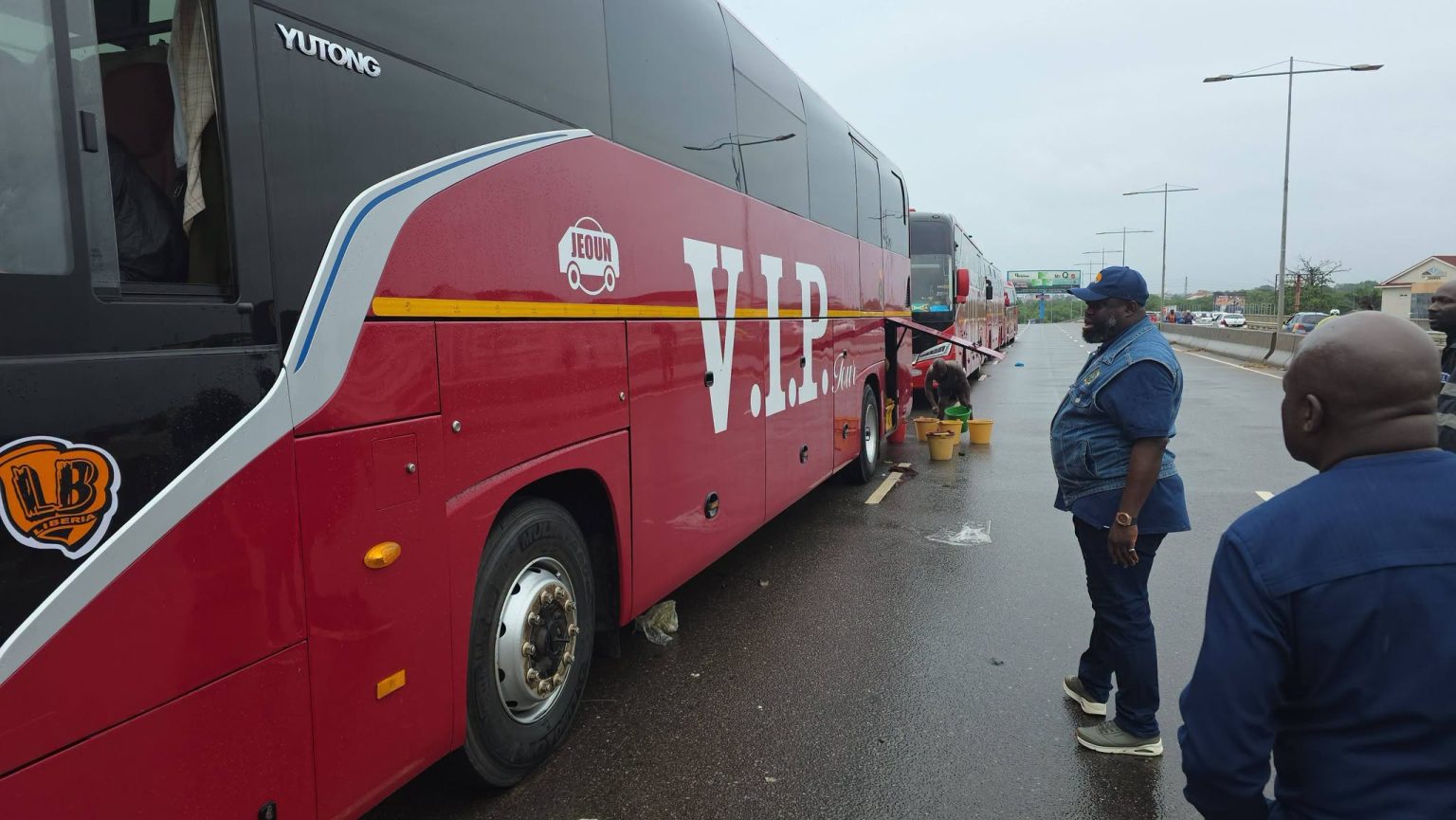 Accra floods: AMA directs VIP buses off Kwame Nkrumah Flyover for ...